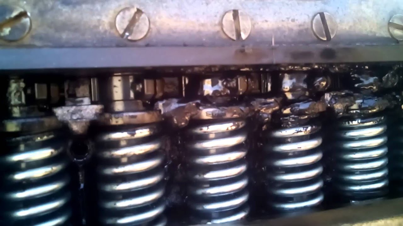 Fuel Rail moving in a 2H Injector Pump - YouTube