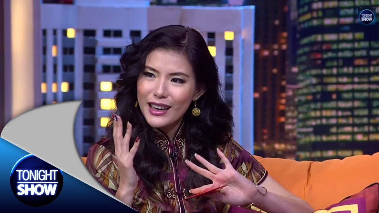 Tradisi berbeda perayaan Imlek di keluarga Olga Lydia - YouTube