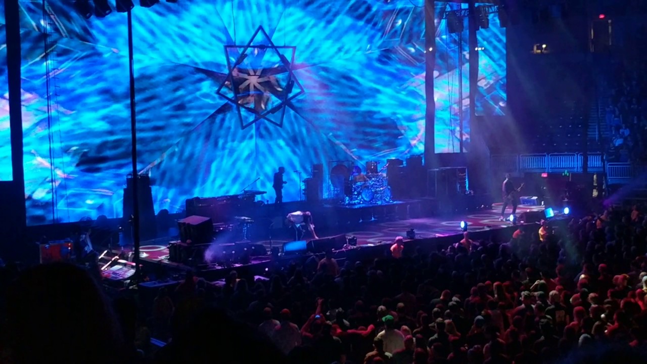 Tool "Third Eye" live (first half only) Hershey PA 5/25/2017 - YouTube