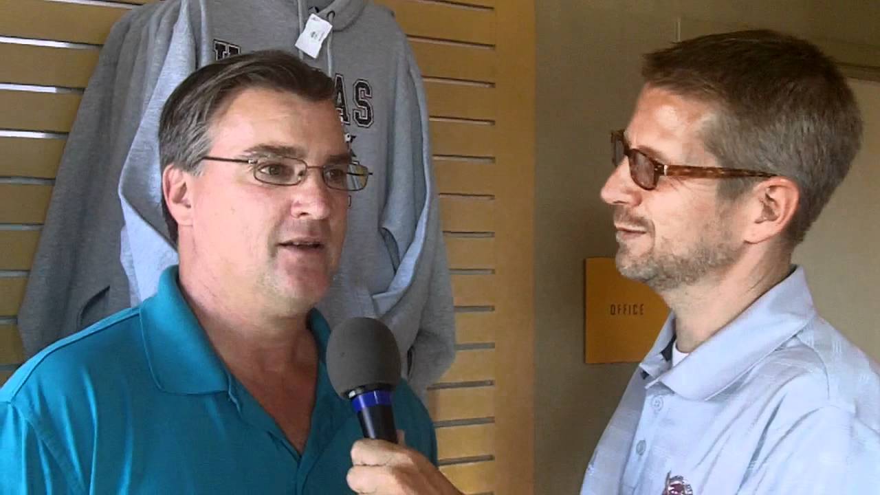 Danny Jackson talks with Matt Fulks before T-Bones game - YouTube