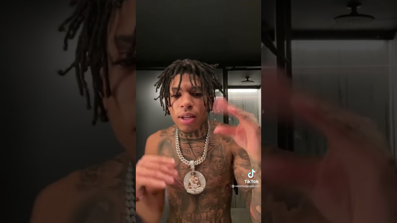 Nle choppa throwing gang hand signs - YouTube