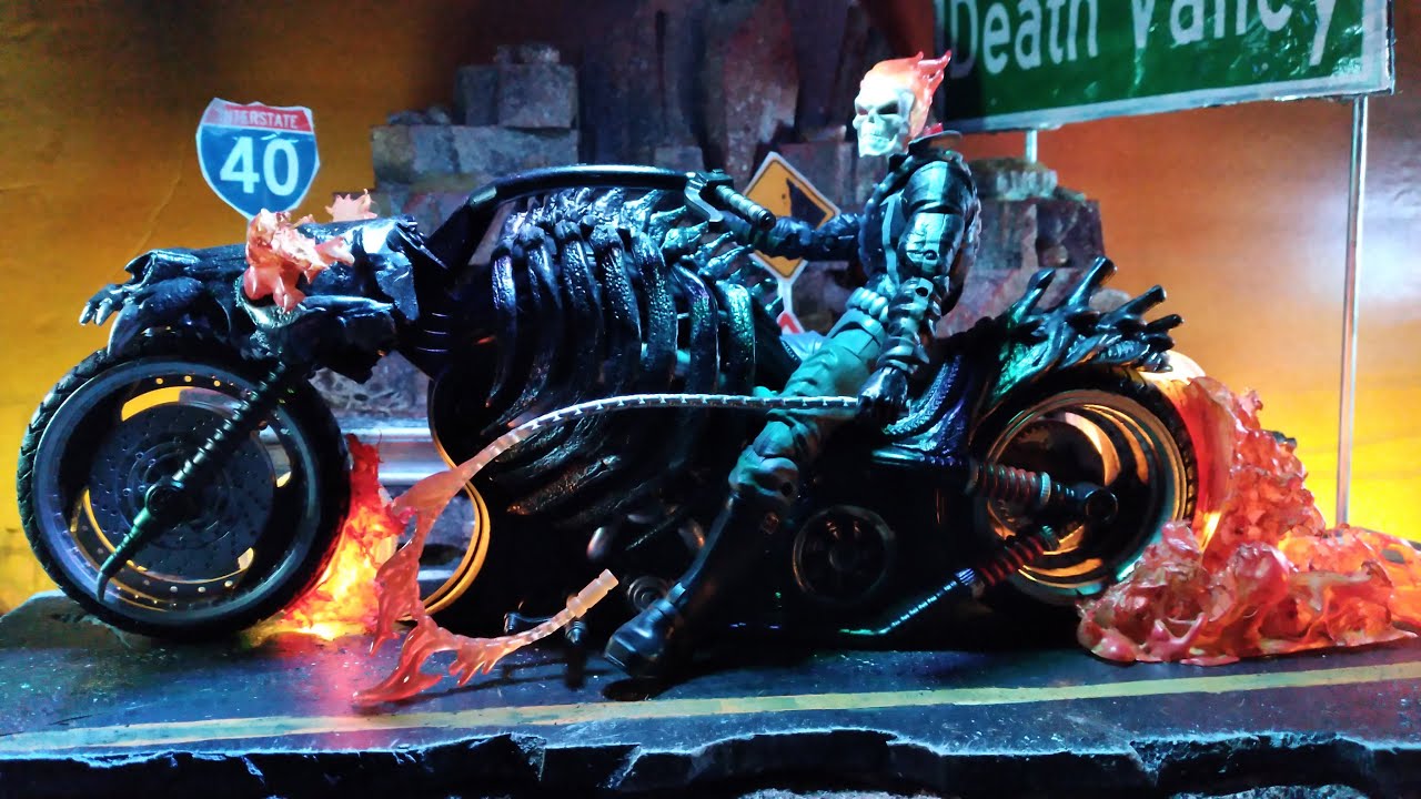 CUSTOM GHOST RIDER MOTORCYCLE AND HIGHWAY DIORAMA!!! - YouTube