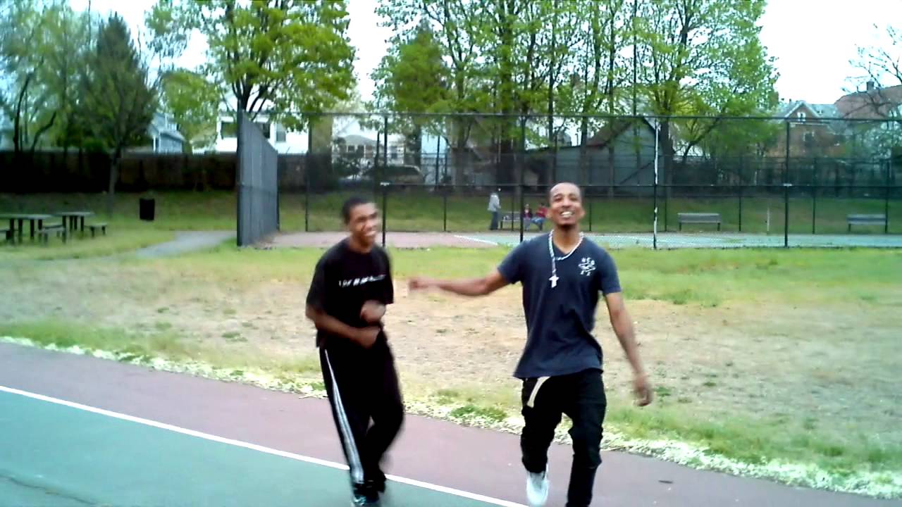 Reverse basketball shot - YouTube