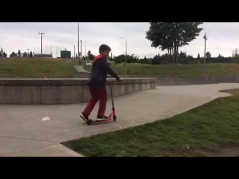 Scooter Grinding... I LANDED IT - YouTube