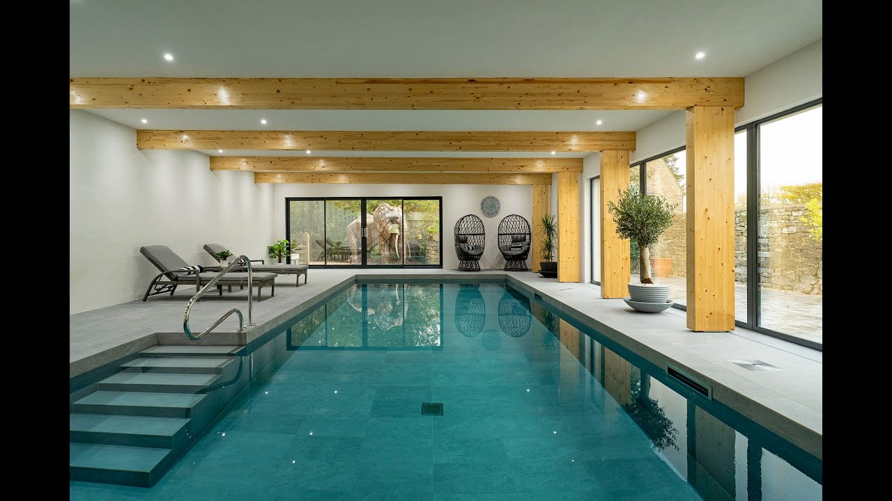 Private Manor, Bristol | Indoor Swimming Pool & Sauna - YouTube