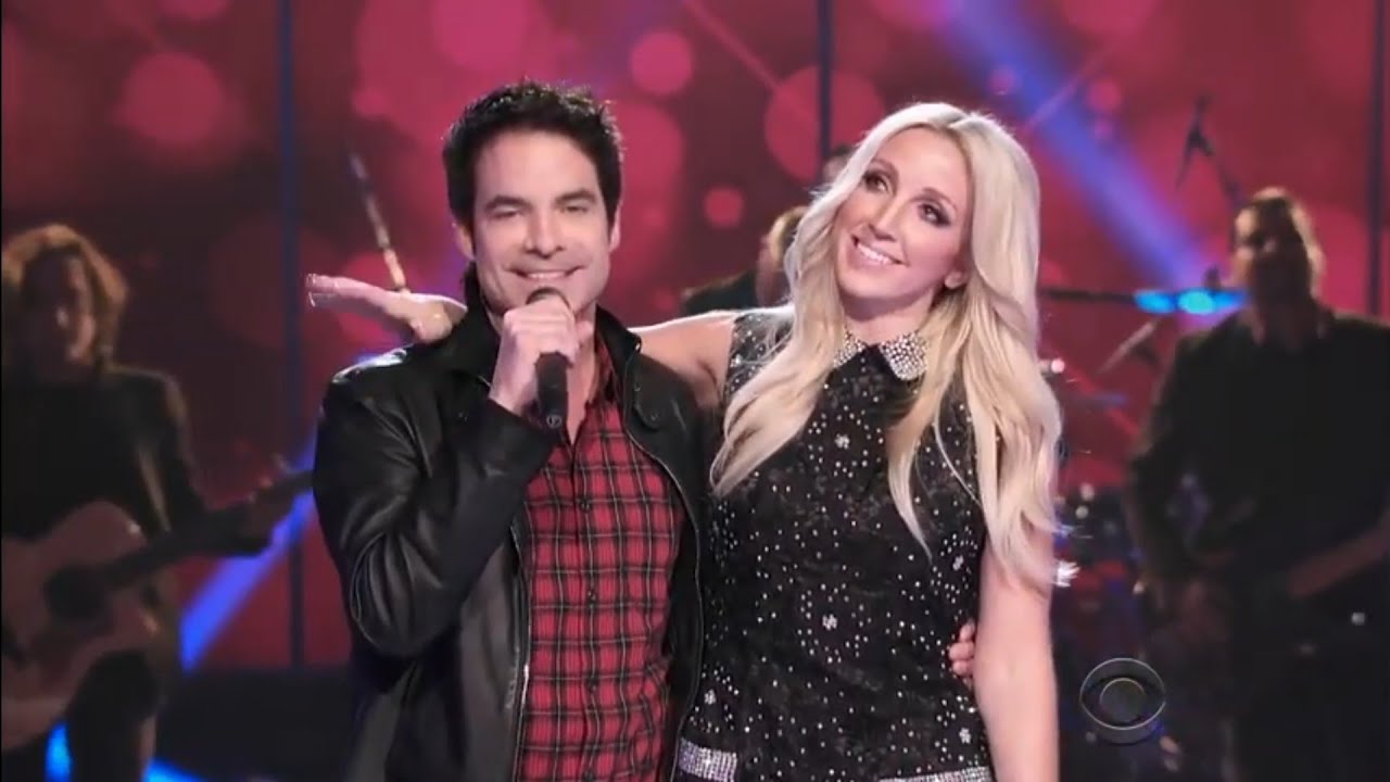 Train & Ashley Monroe - Bruises (Live) - YouTube