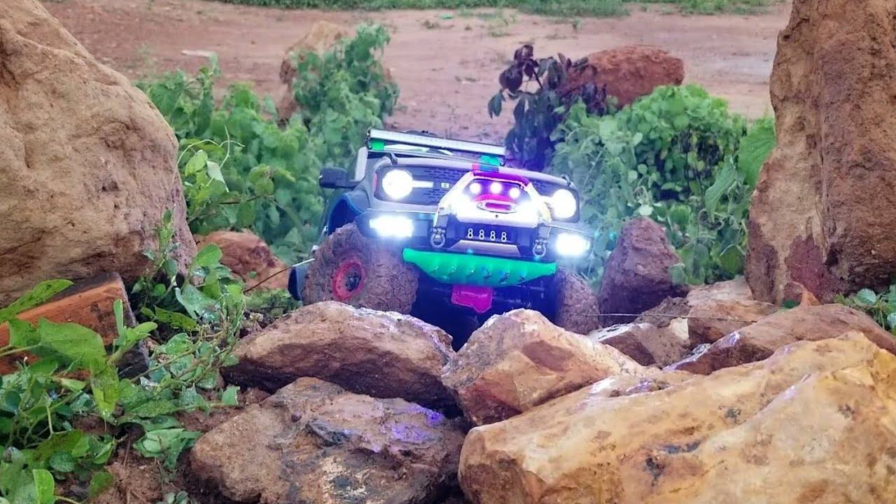 Test drive on rocky and slippery roads after rain - rc car off-road ...