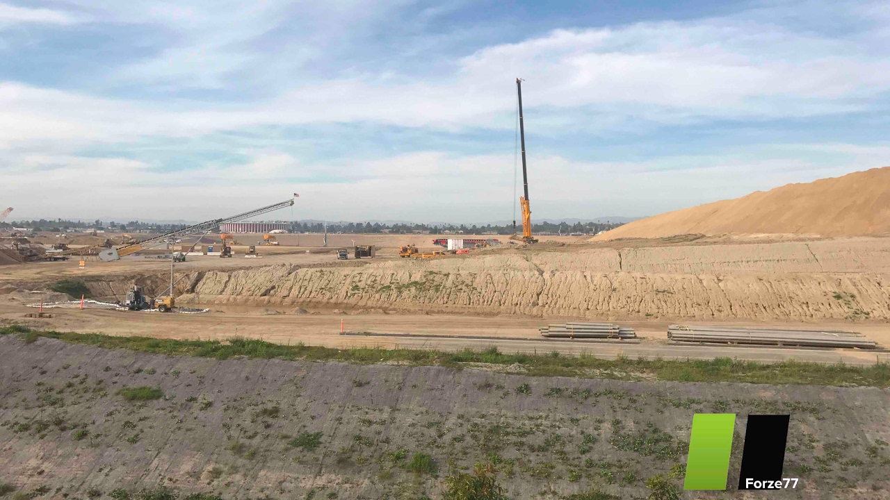 Los Angeles Rams Stadium | Huge Cranes spotted on construction site ...