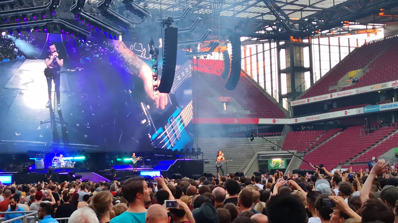 MUSE - Madness, live, HD, 2019 - YouTube