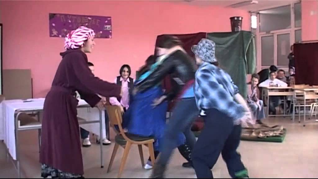 Predstava Radovan 3 - YouTube