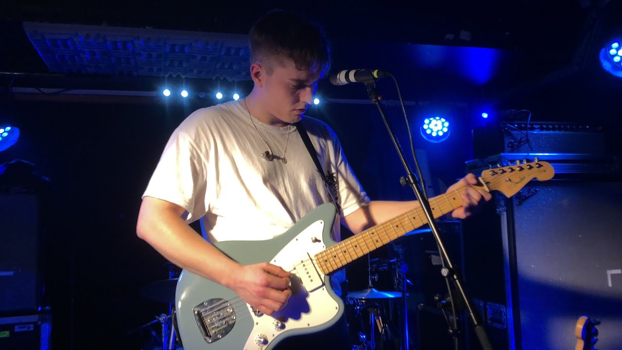 Sam Fender - Dead Boys (Live in Paris, 2018) - YouTube