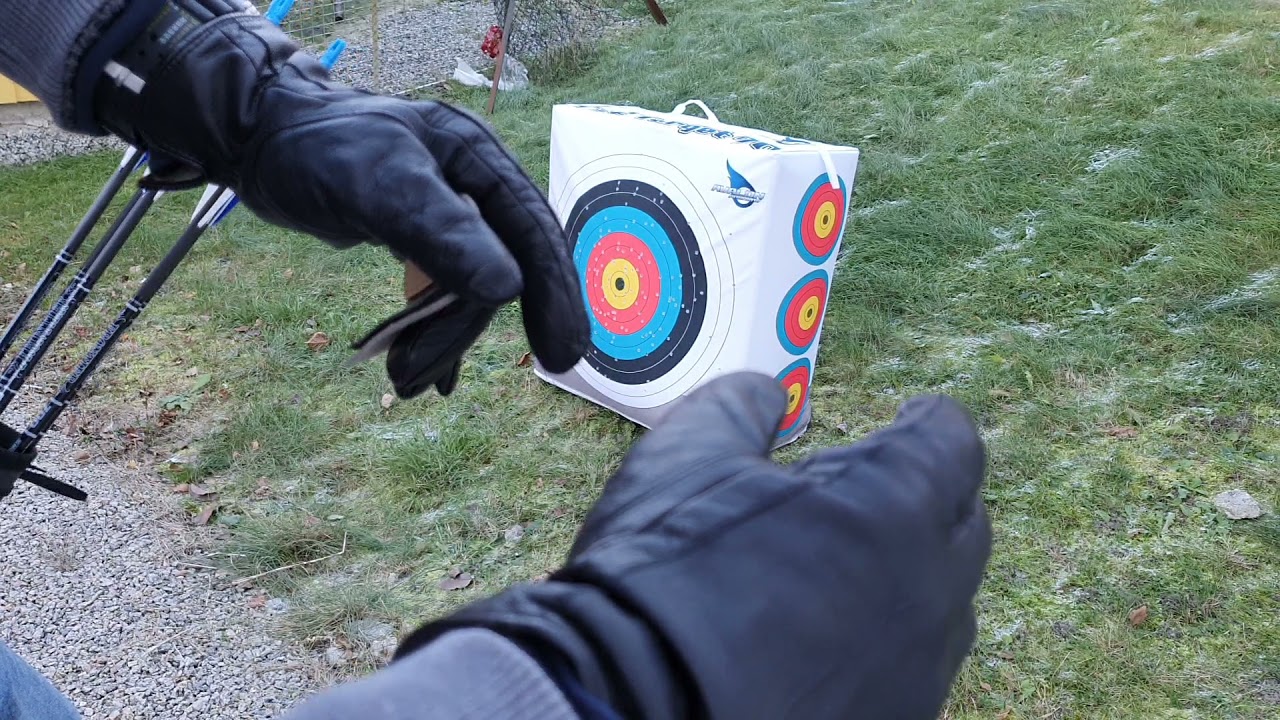 little instinct archery shooting my black sheep nova recurve 35 pound ...