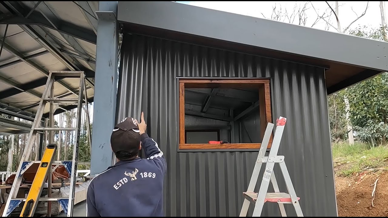 Workshop build part 14 - Powering up - YouTube