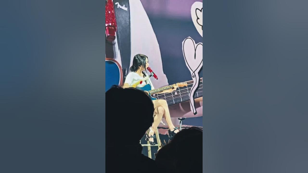 Twice Chaeyoung (채영) - My Guitar @ Allegiant Stadium - Ready To Be Once More in Las Vegas ...