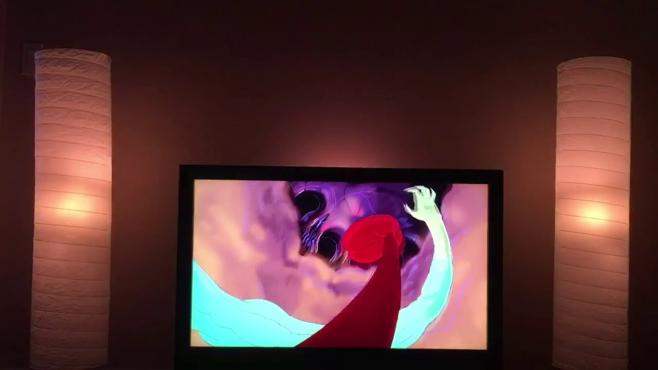 Disjointed S1E1 synchronized to Philips Hue Lights! - YouTube