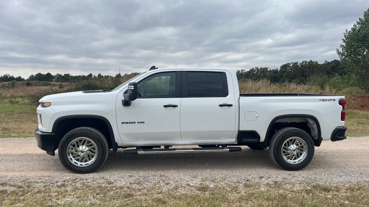 2021 Chevrolet Silverado 2500 HD Pick Up Truck - 4x4 - Gas 6.6L Motor ...