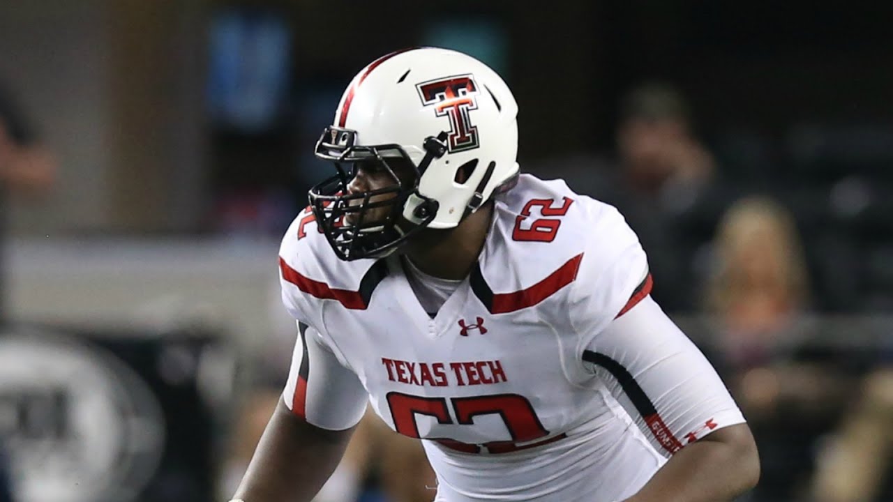 Texas Tech OT Le'Raven Clark Has Amazing 2-Point Conversion ...