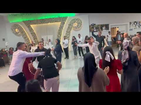 Vay Zalım Sallama Coşku #halay #düğün #akım #halaymashup #saz #sahne #öneçıkar #keşfet