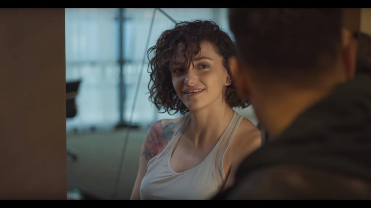 Hakan Muhafız | Oğuzhan Uğur"un ekibinde ki EZGİ ÜNAL || THE PROTECTOR - YouTube