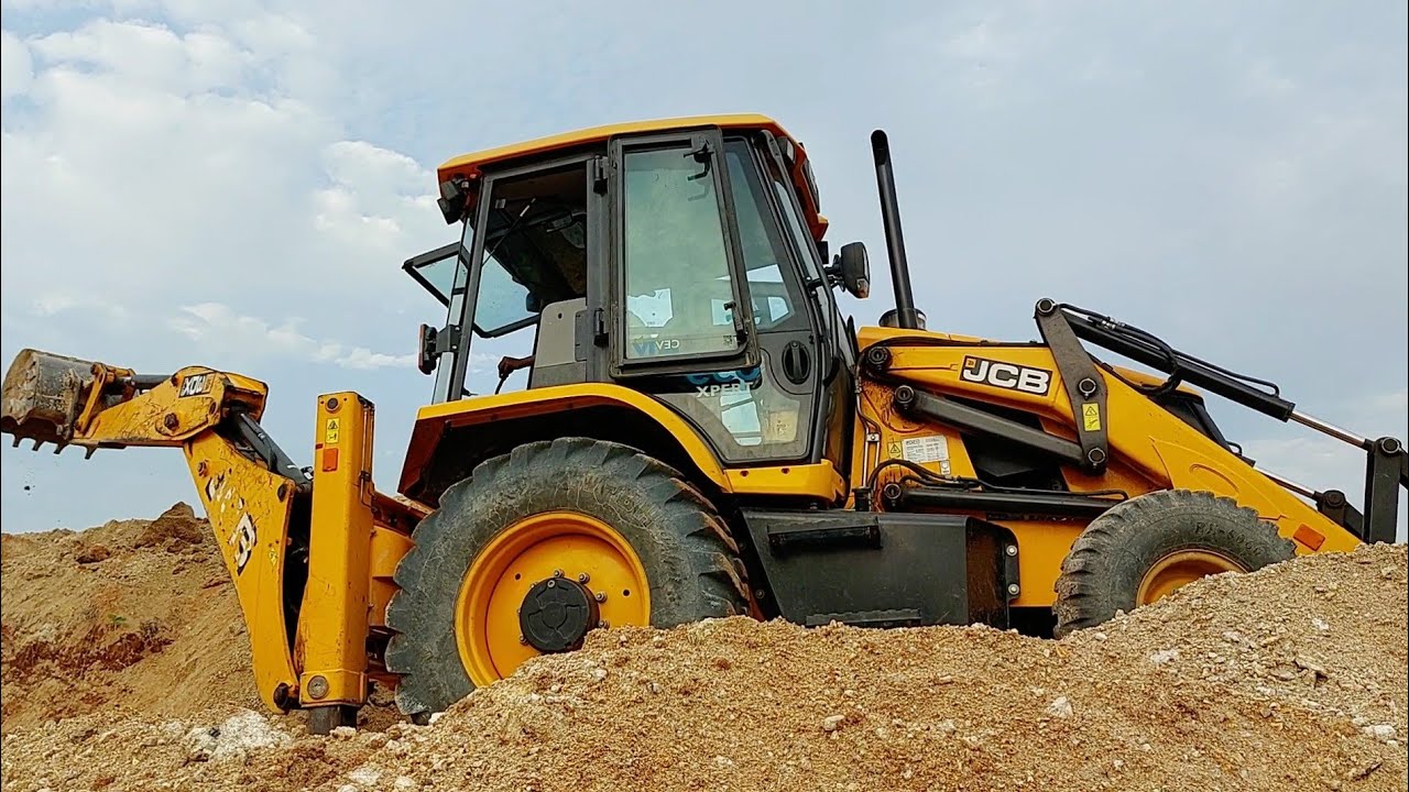 Jcb 3dx Backhoe Making Pond In Village For Fish Farming | Jcb 3dx Eco ...