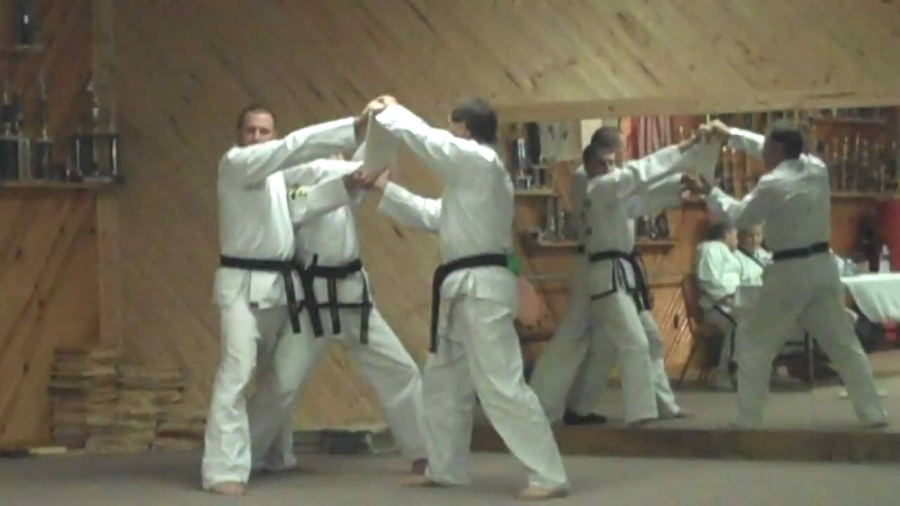 Face Level Jump Reverse Side Kick - YouTube
