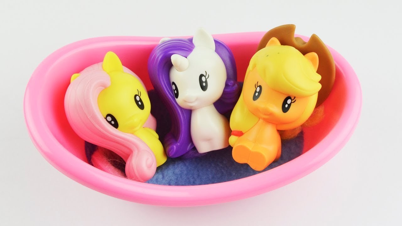 Five new Little Pony swimming jumping on the Pool water bed - YouTube