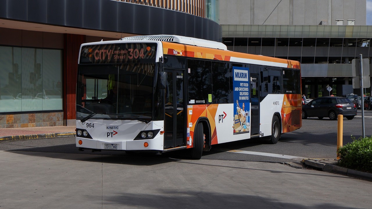 Kinetic Bus 964 Scania K230UB, Custom Coaches "CB60 Evo II" - YouTube