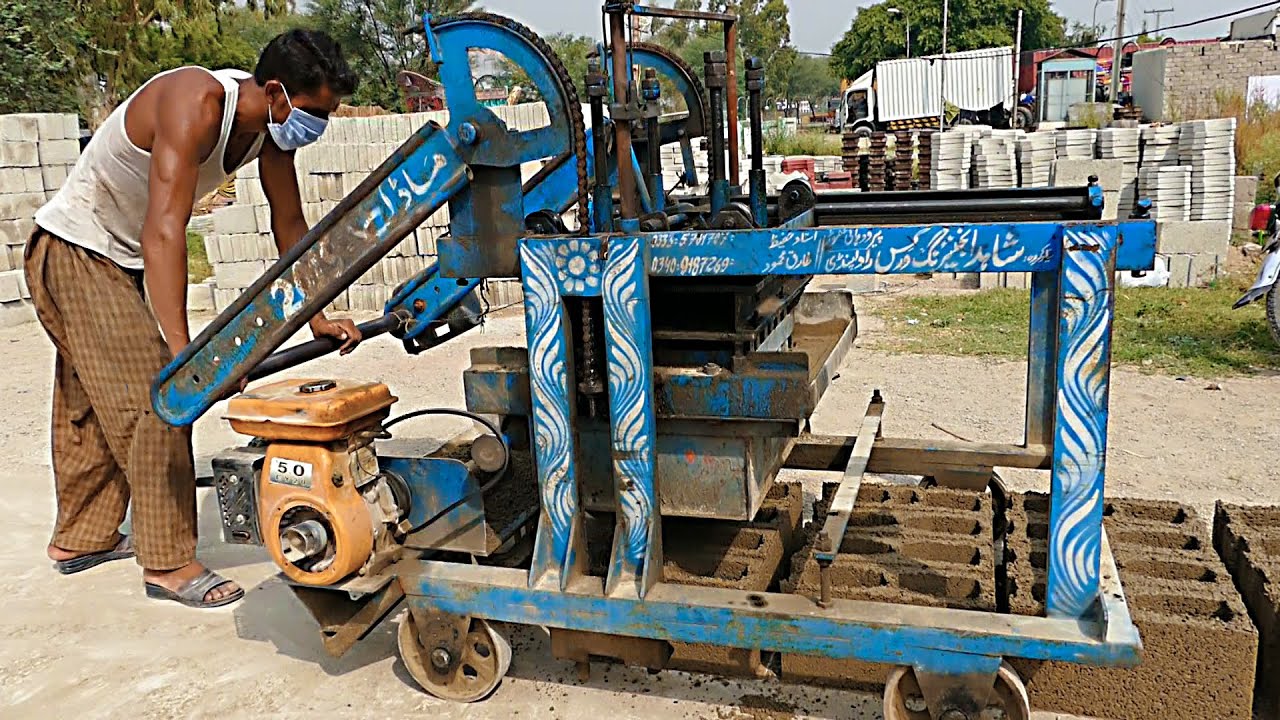 Building Blocks Making with PCC Concrete | Cement Concrete Bricks ...
