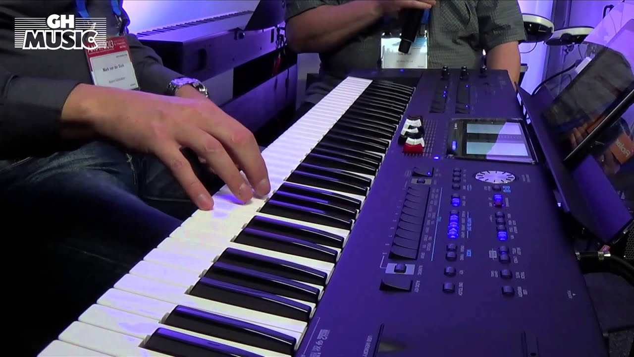 Roland BK-9 demo at AMAC 2013 - GH Music - YouTube