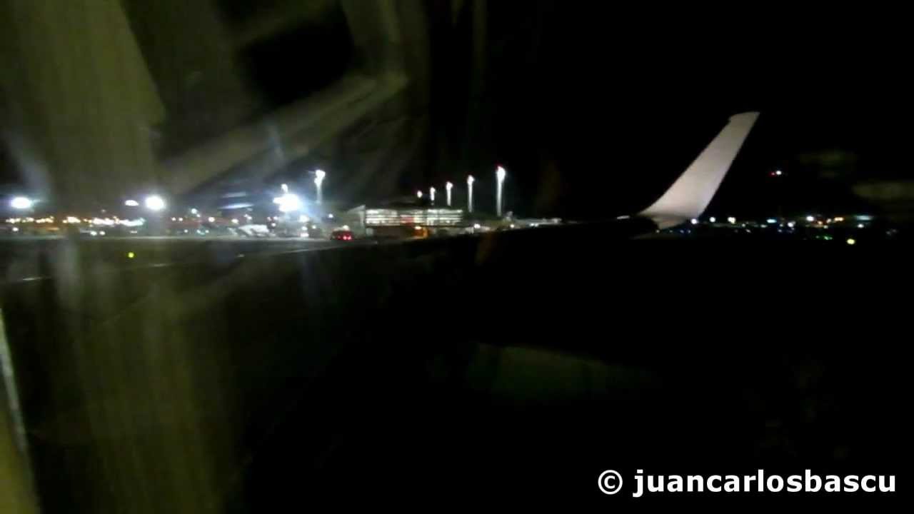 LAN B767 CC-BDG Night landing at Santiago de Chile Intl airport (Flight ...