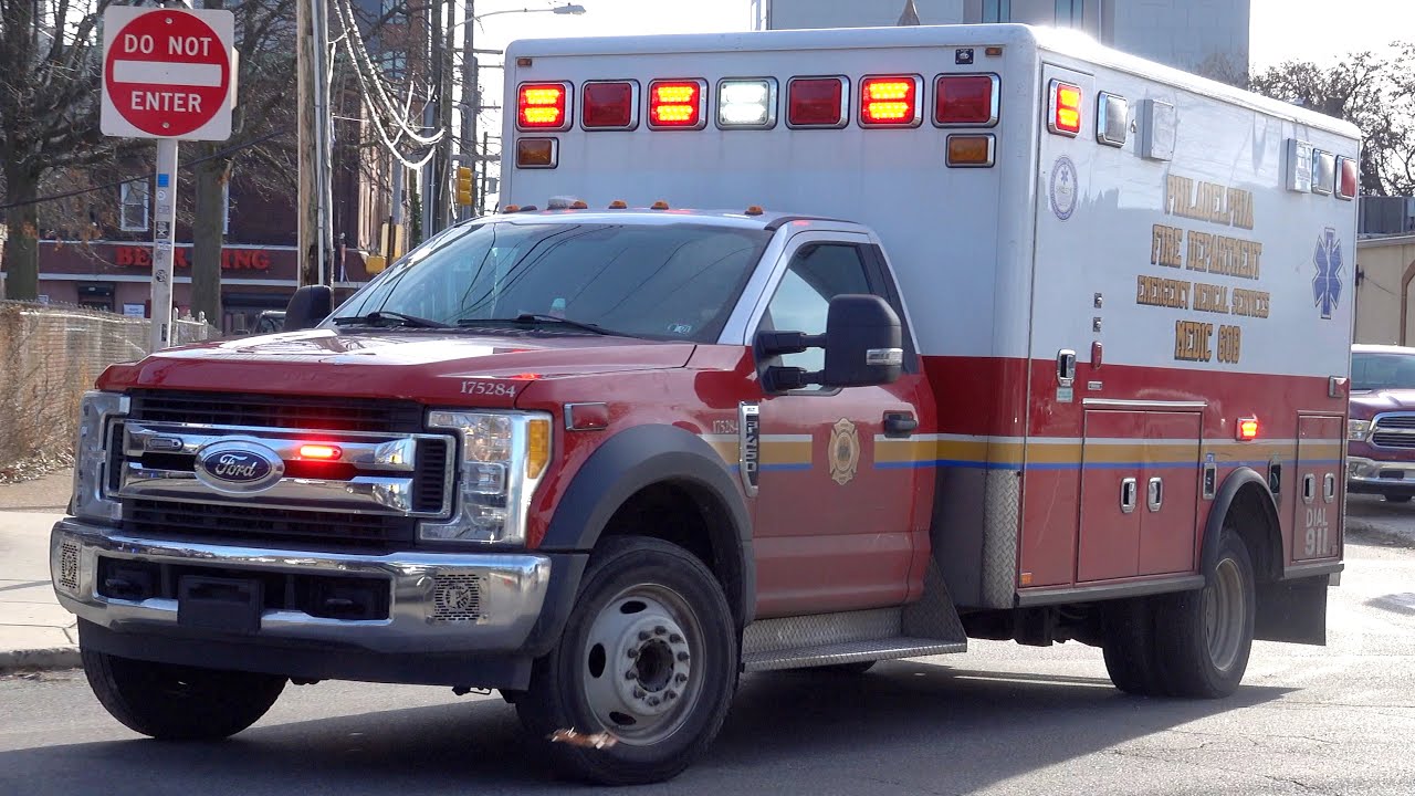 Philadelphia Fire Department Medic 60B Responding - YouTube