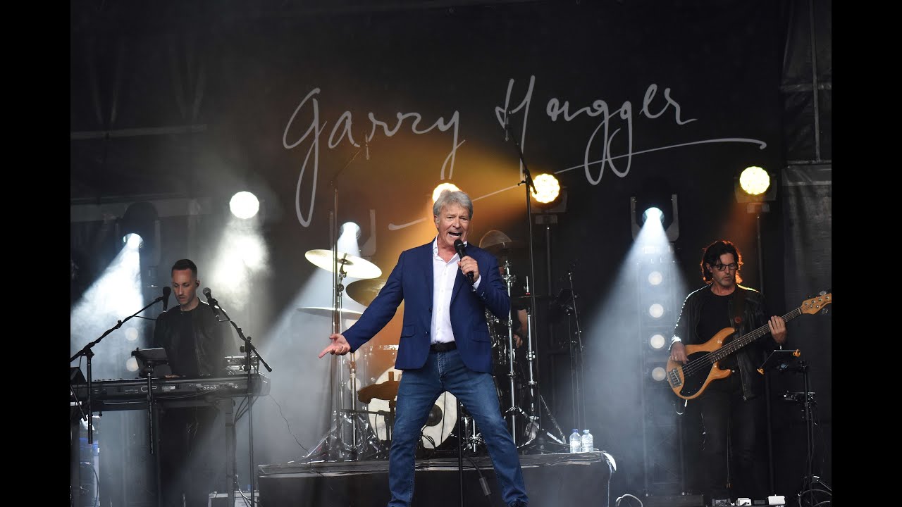GARRY HAGGER LIVE - YouTube