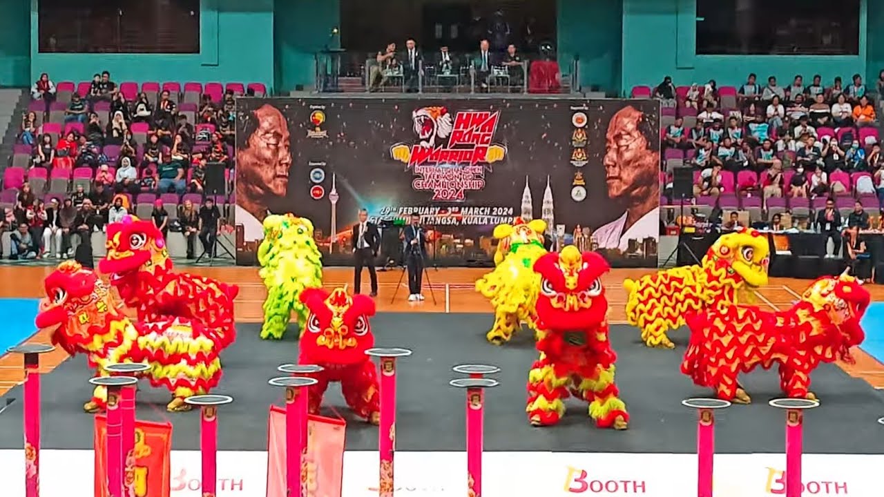 8 Lion Dance with 2 Acrobatic Lion Dance - YouTube