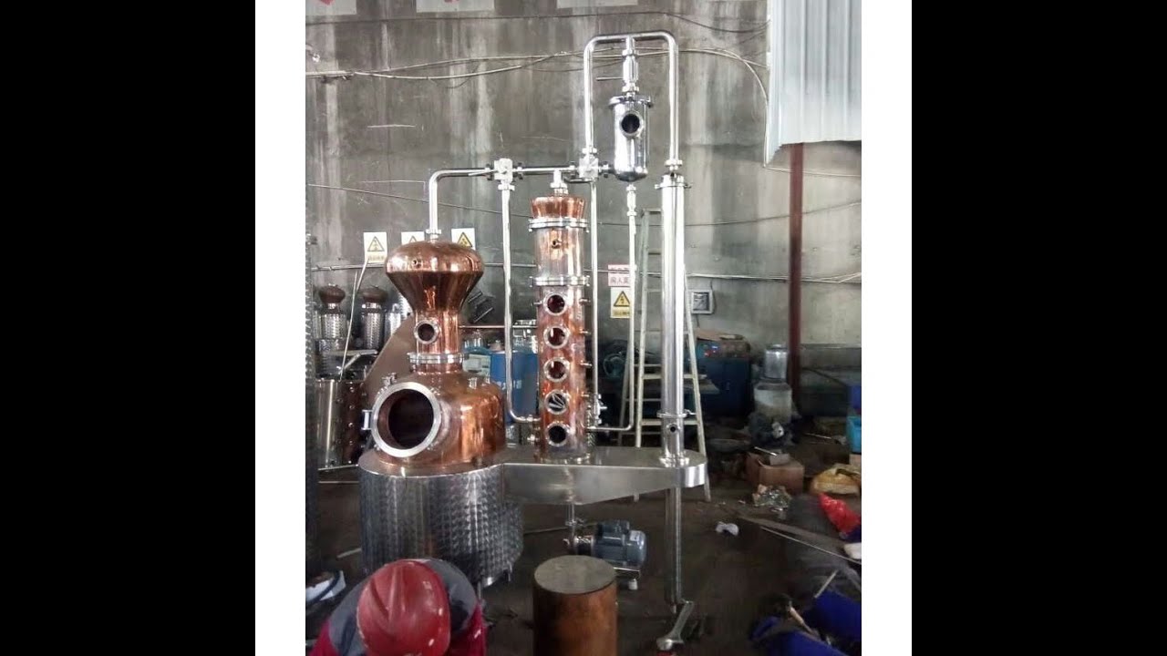 500L gin whisky vodka still with bubble cap plates column spirits still ...