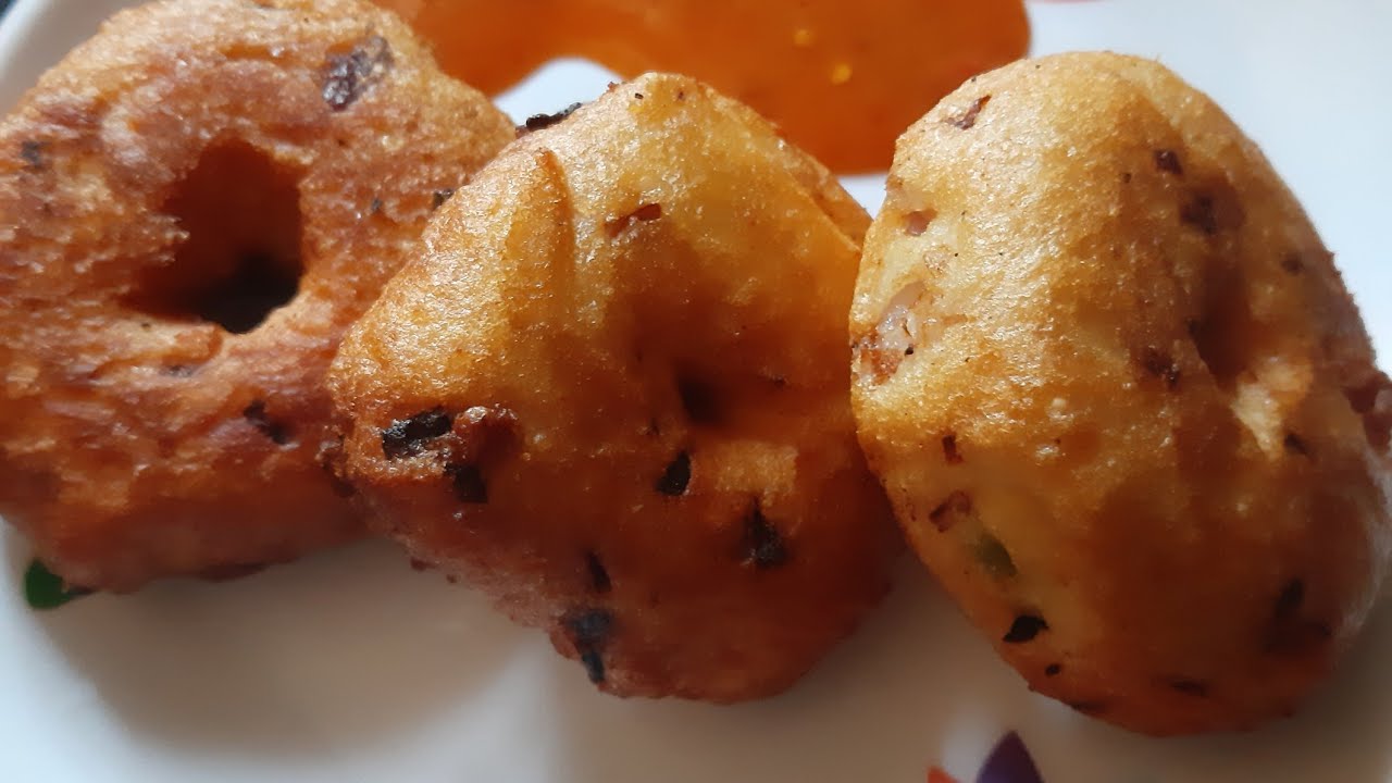 Uzhunu/urudu Vada Recipe - YouTube