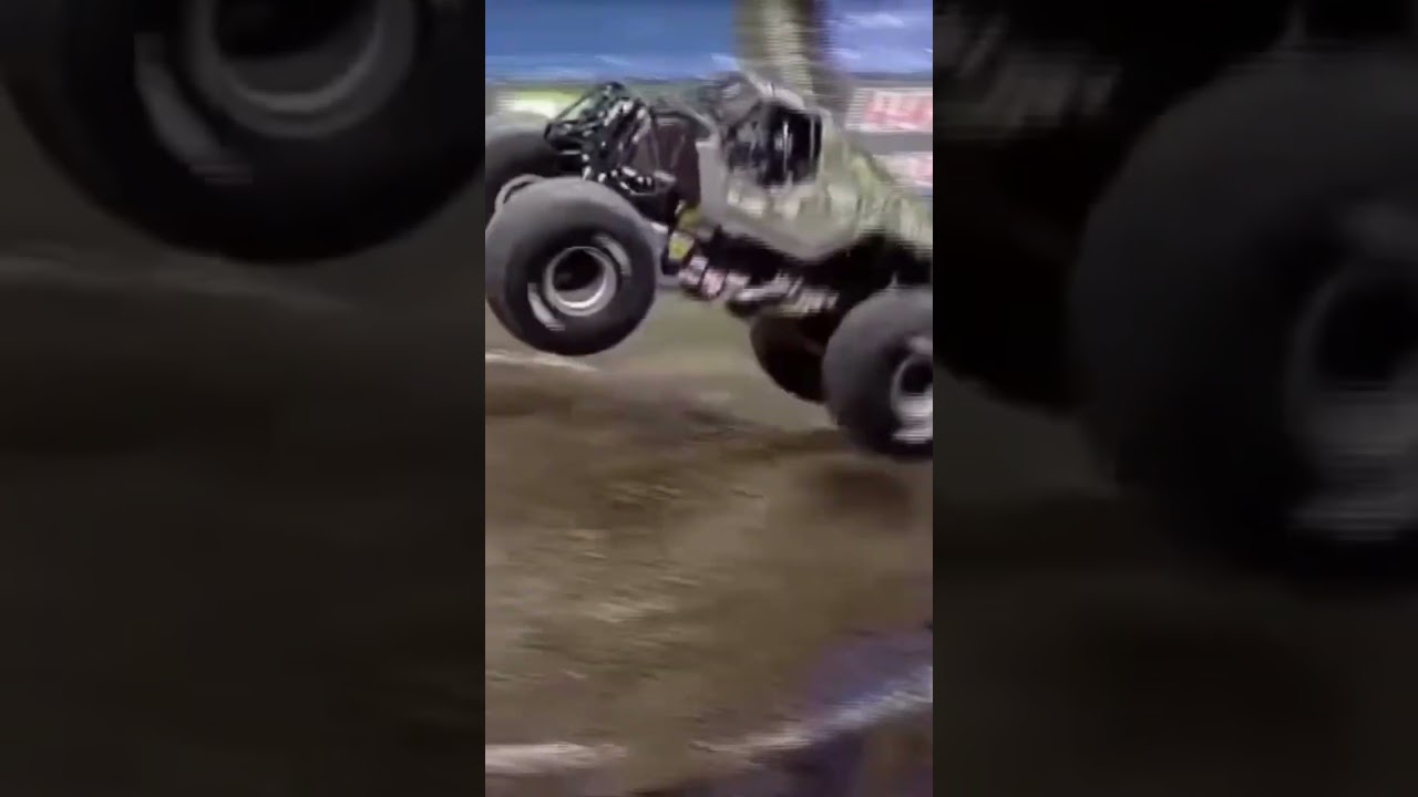 What a save Kayla Blood ‼️‼️ #MonsterJam - YouTube