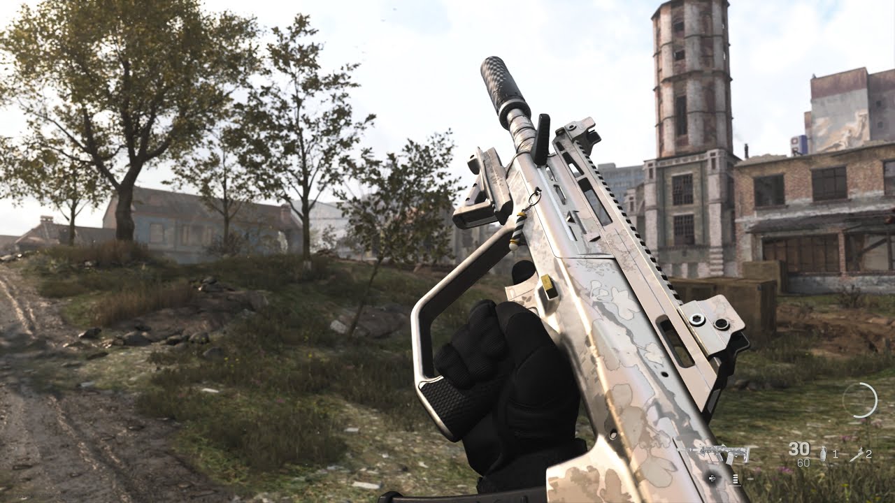 The AUG is the perfect AR/SMG hybrid - YouTube