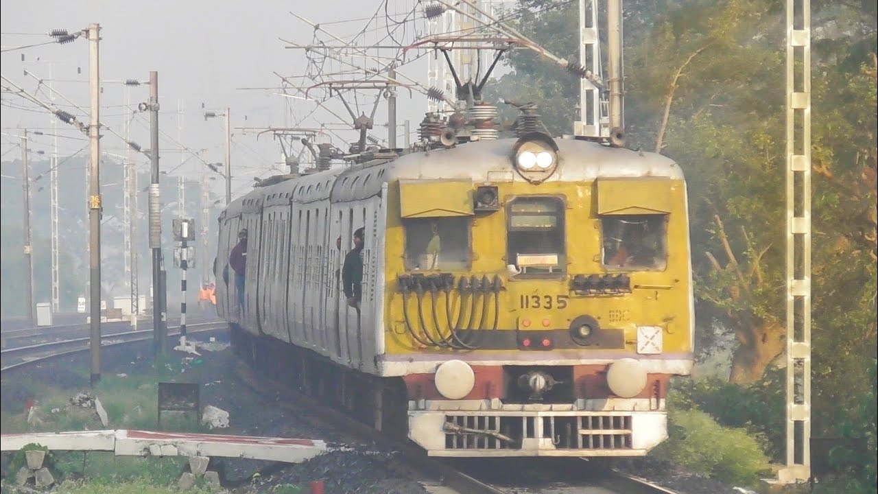 [2in1] Amazing Multicolored "EMU" "MEMU" Local trains Barddhaman ...