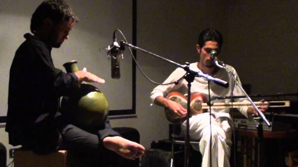 Parnian in Concerto al Caffè Freud di Roma - YouTube