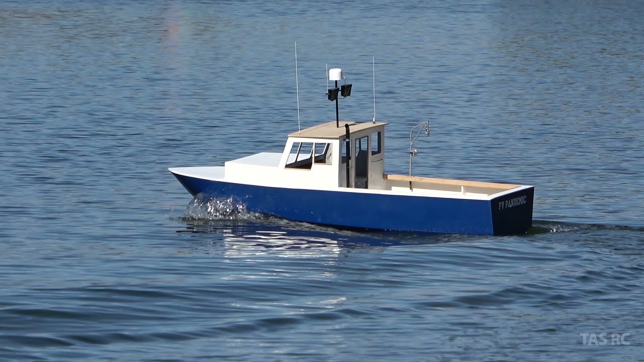 RC Boats, Lauderdale Canal, Southern Tasmania, 1st Jan 2022 - YouTube