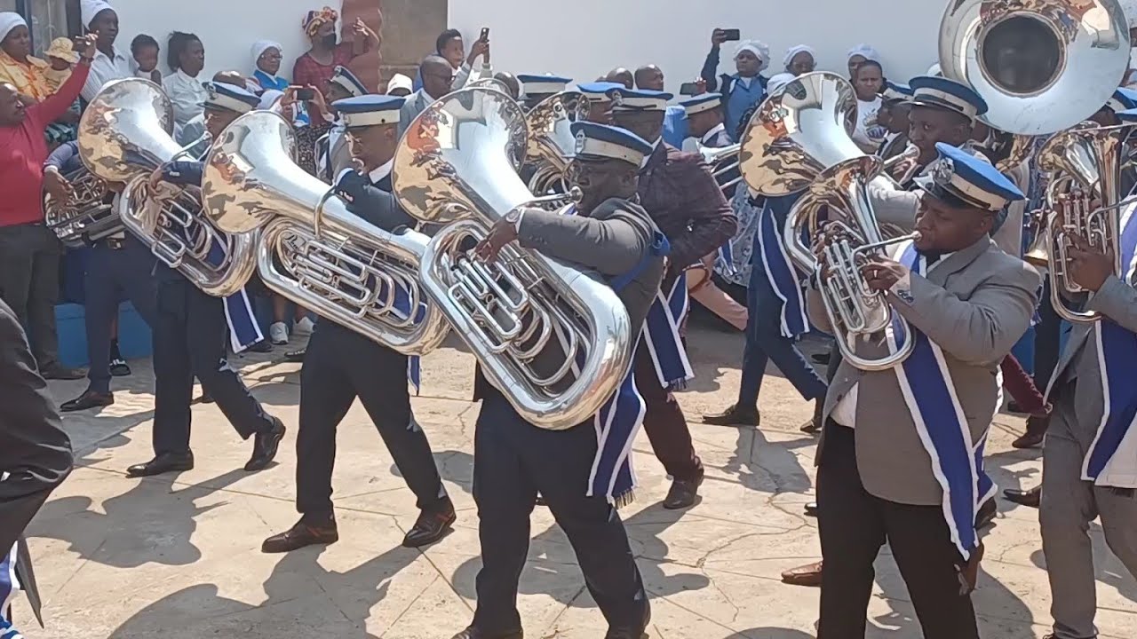 Ndikhangele ngobubele - Father Masango's Brass Band (Soshanguve ...