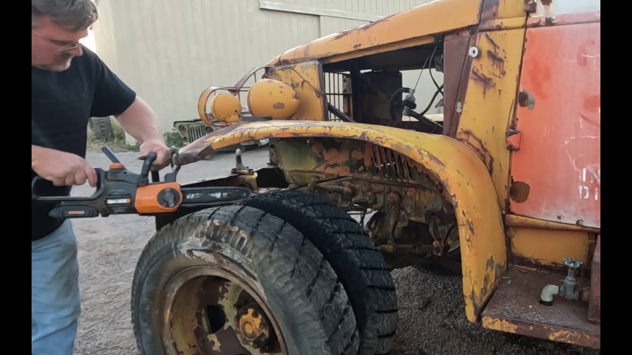 4x4 1.5 Ton Chevy Double Dually Mutt Truck, I Shouldn't Be Working On ...