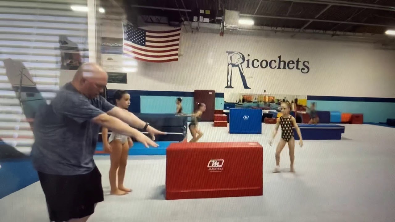 Front tuck Mat Roll Drill - YouTube