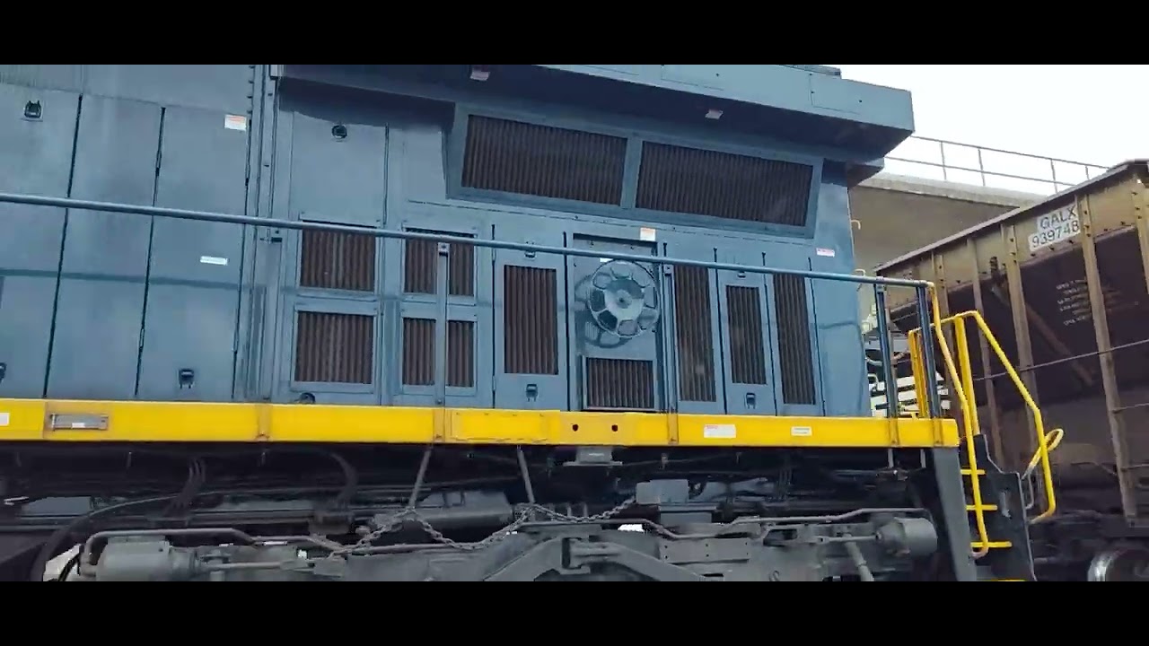 Action at Oakland Jct: 2/6/25: Meet between CSX coal train and NS Intermodal/Autorack at Sylvan ...