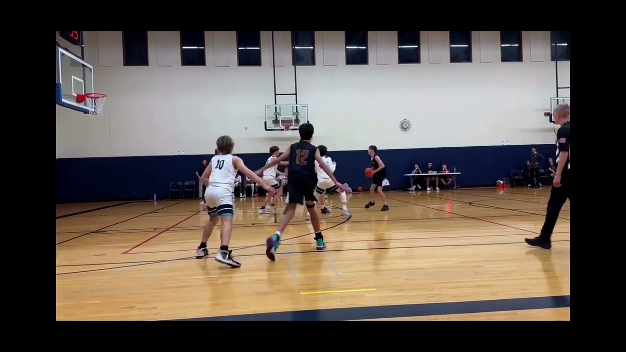 fast break layup against Redmond panthers - YouTube
