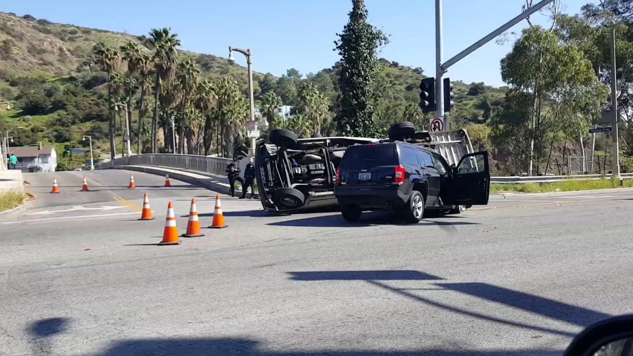 101 freeway accident right now - YouTube