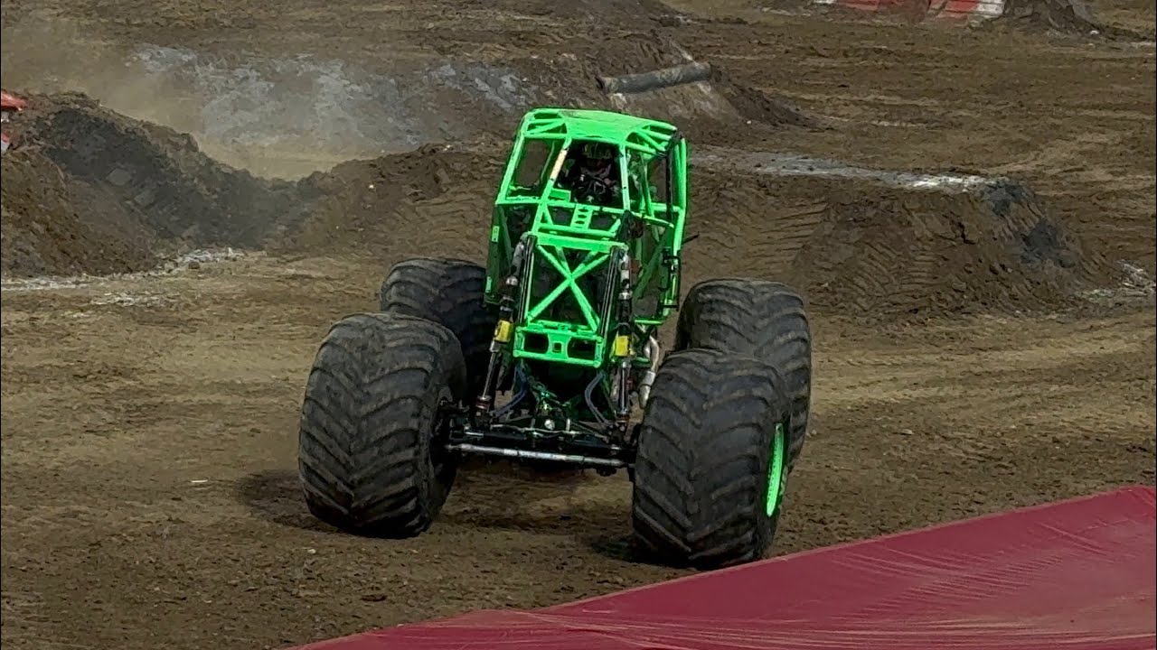 Monster Jam Minneapolis MN 2025 Show 2 Freestyle | Grave Digger - YouTube