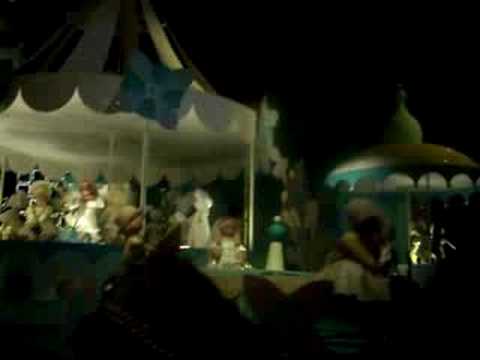 it's a small world finale Walt Disney World - YouTube