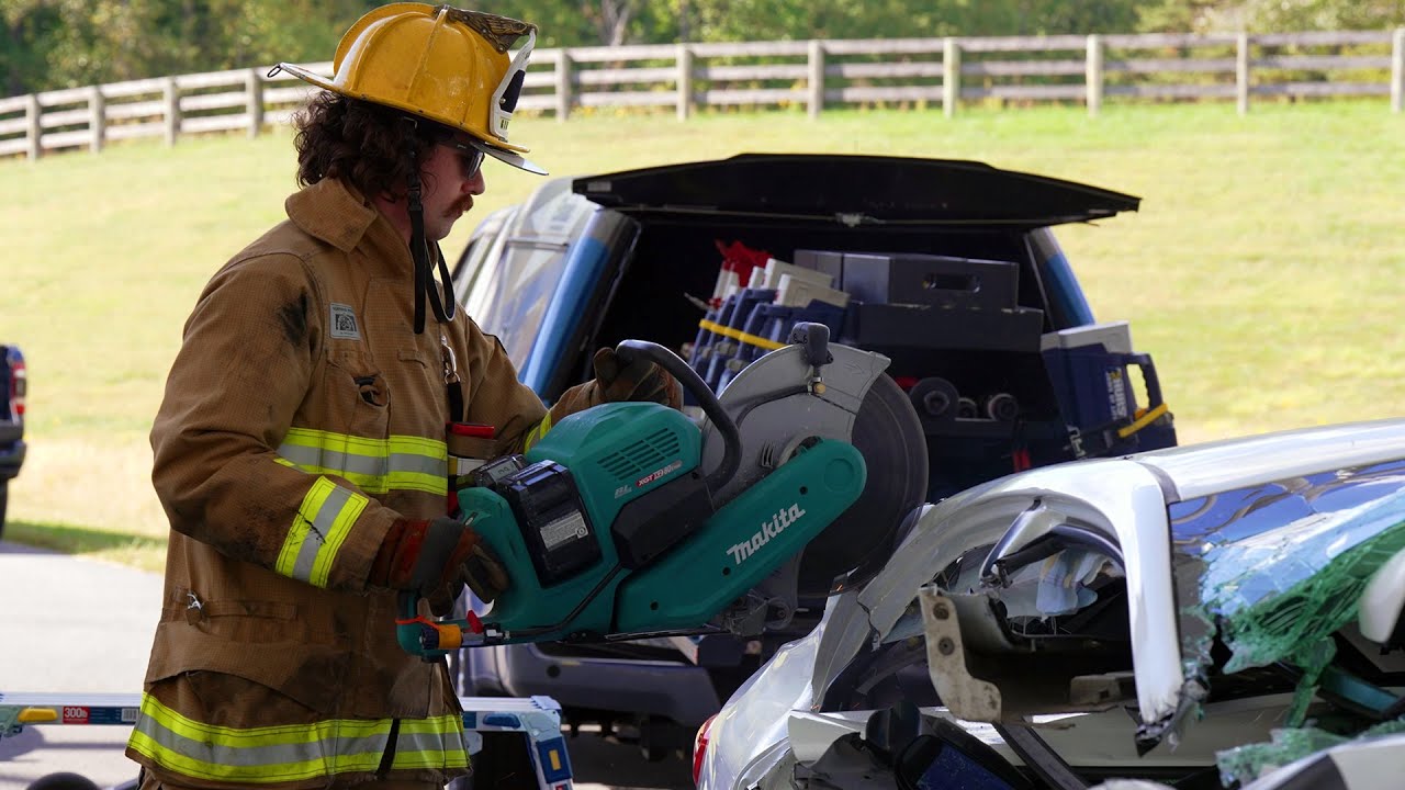 IIHS-HLDI welcomes F.R.E.E. training program - YouTube