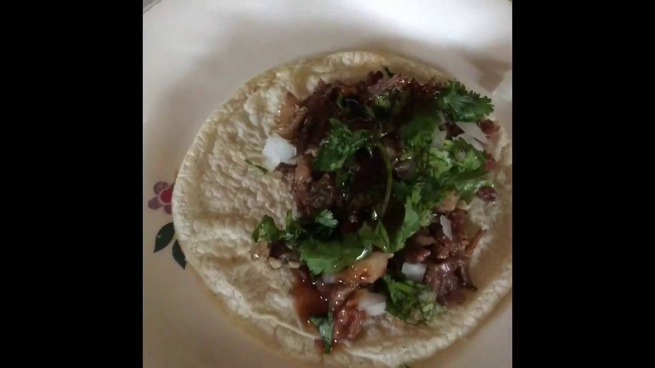 Barbacoa de cachete de res - YouTube